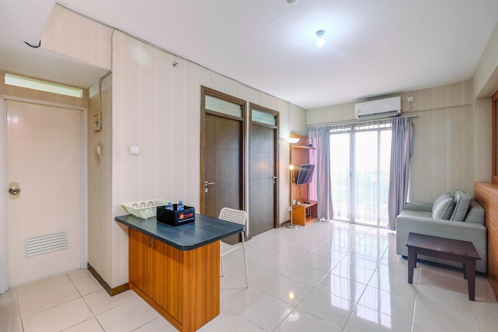 Comfort And Cozy Living 2br Bogor Valley Apartment - Bogor