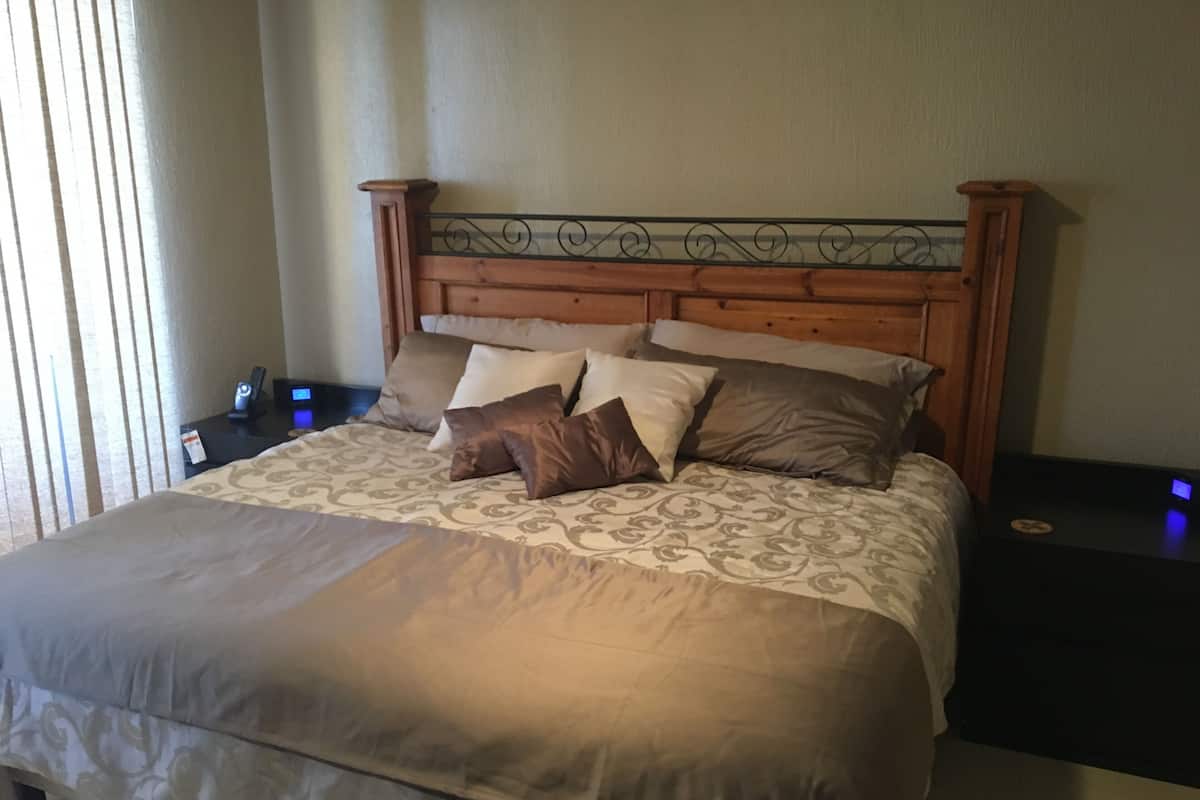 Apartamento em Condomínio Fechado, várias camas, varanda, vista para o oceano (Sonoran Sun SW 712) | 2 quartos, com decoração personalizada, com mobília individualizada