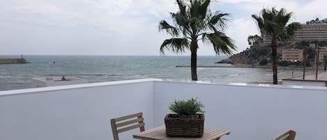 Estúdio Superior, varanda, vista para a praia | Terraço/pátio interior