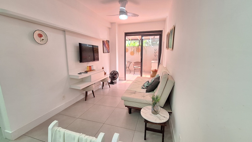 Apto Moderno Com Miniquintal E Piscina - Glória