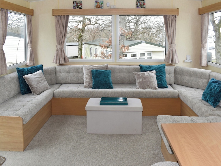 2 Bedroom Accommodation In Thorness, Near Cowes - Isle of Wight