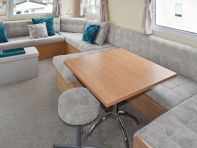 2 Bedroom Accommodation In Thorness, Near Cowes - Isle of Wight