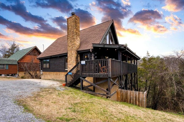 Mountains Are Calling By Avantstay Sleeps 8 Hot Tub + Game Loft Located In Douglas Lake Resort - Tennessee