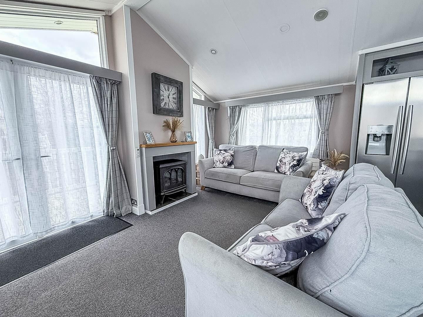 Stunning Lodge With Decking At Manor Park Near Hunstanton Beach Ref 23066w - Norfolk