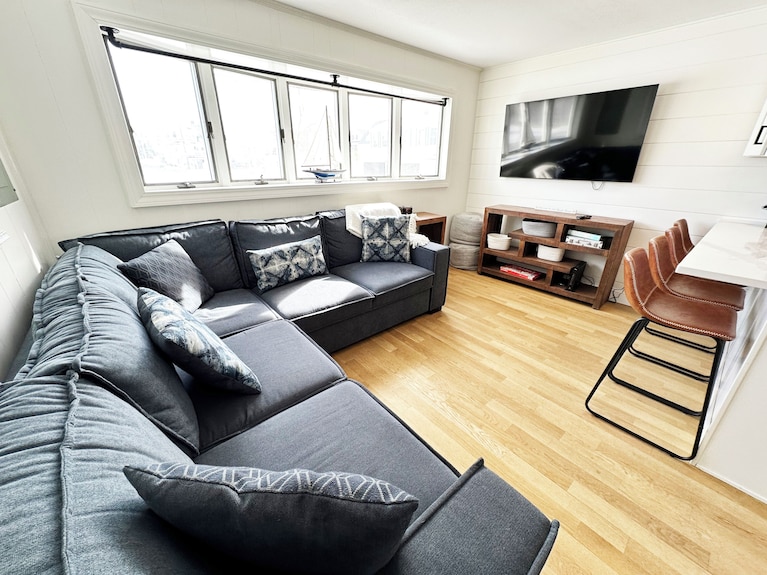 Sandy Toes Salisbury Beach Cottage - Salisbury Beach