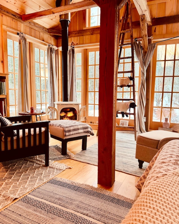 Charming 16x16 Pine Cabin In Delightful Greenfield New Hampshire With Wifi - New Hampshire (State)