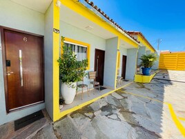 Quarto Duplo Comfort, 1 cama queen-size, não fumadores, casa de banho privativa | Terraço/pátio interior