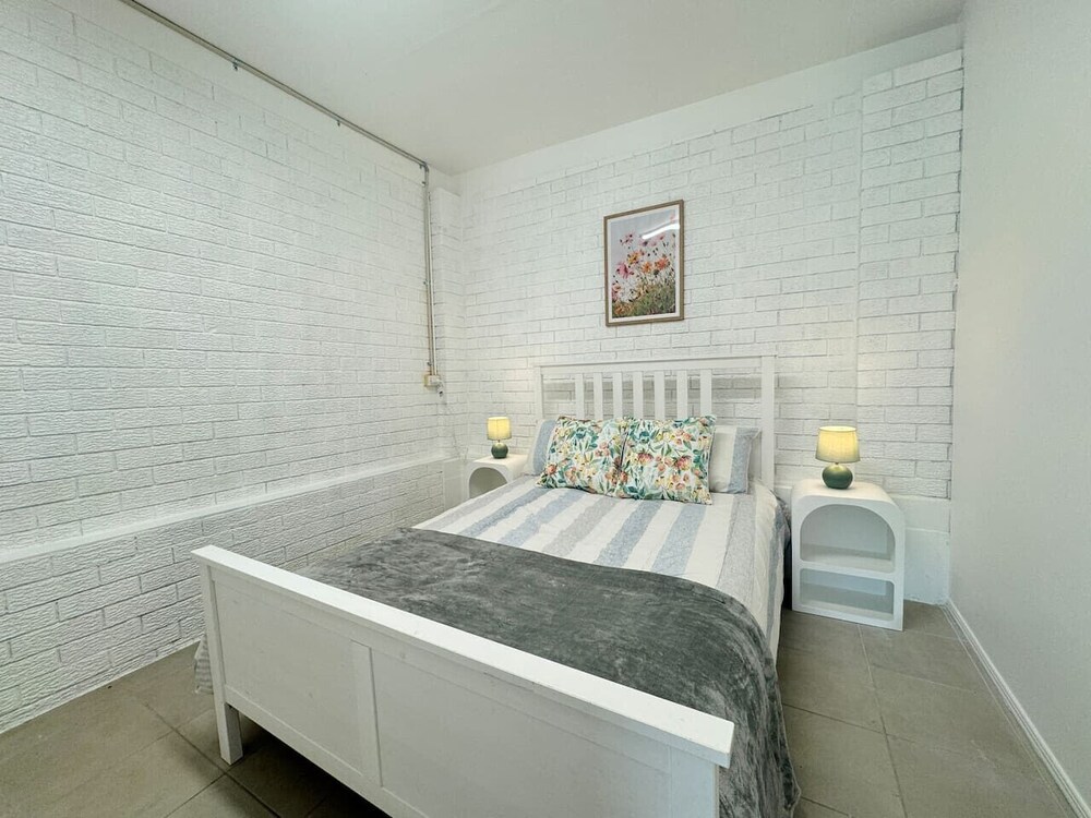 Macgregor 2bed studio - Brisbane | Vrbo