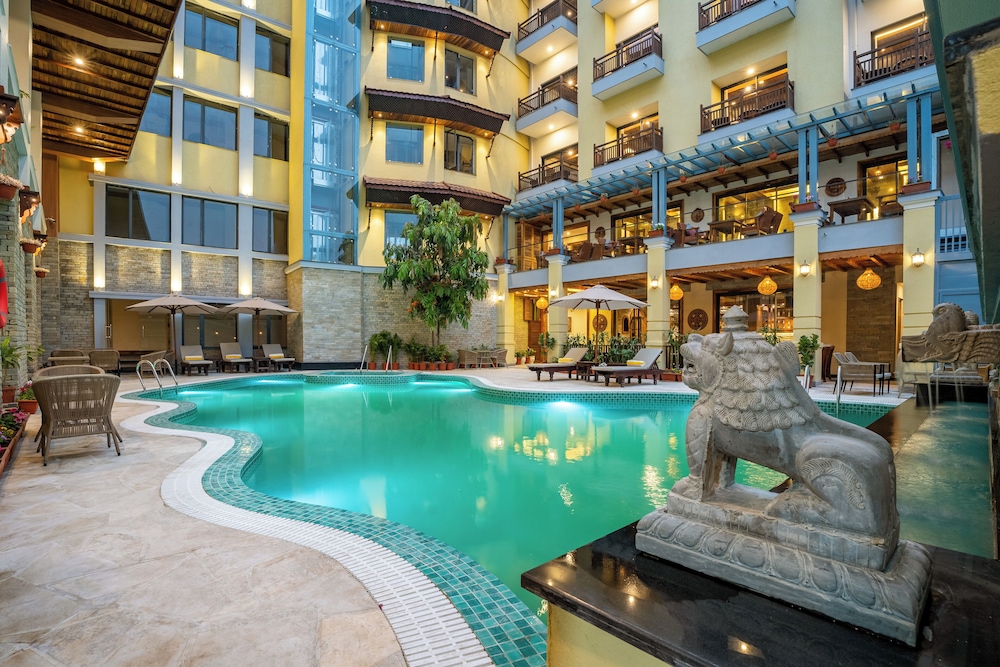 Temple Bell Boutique Hotel And Spa - 포카라