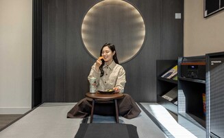 Hwagi-ae-ae B | Com decoração personalizada, secretária