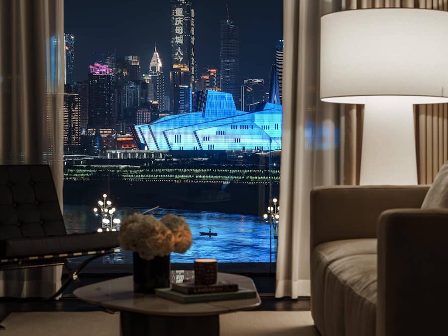 Suíte superluxo, vista para o rio | 1 quarto, espaço de trabalho para notebook, Wi-Fi de cortesia