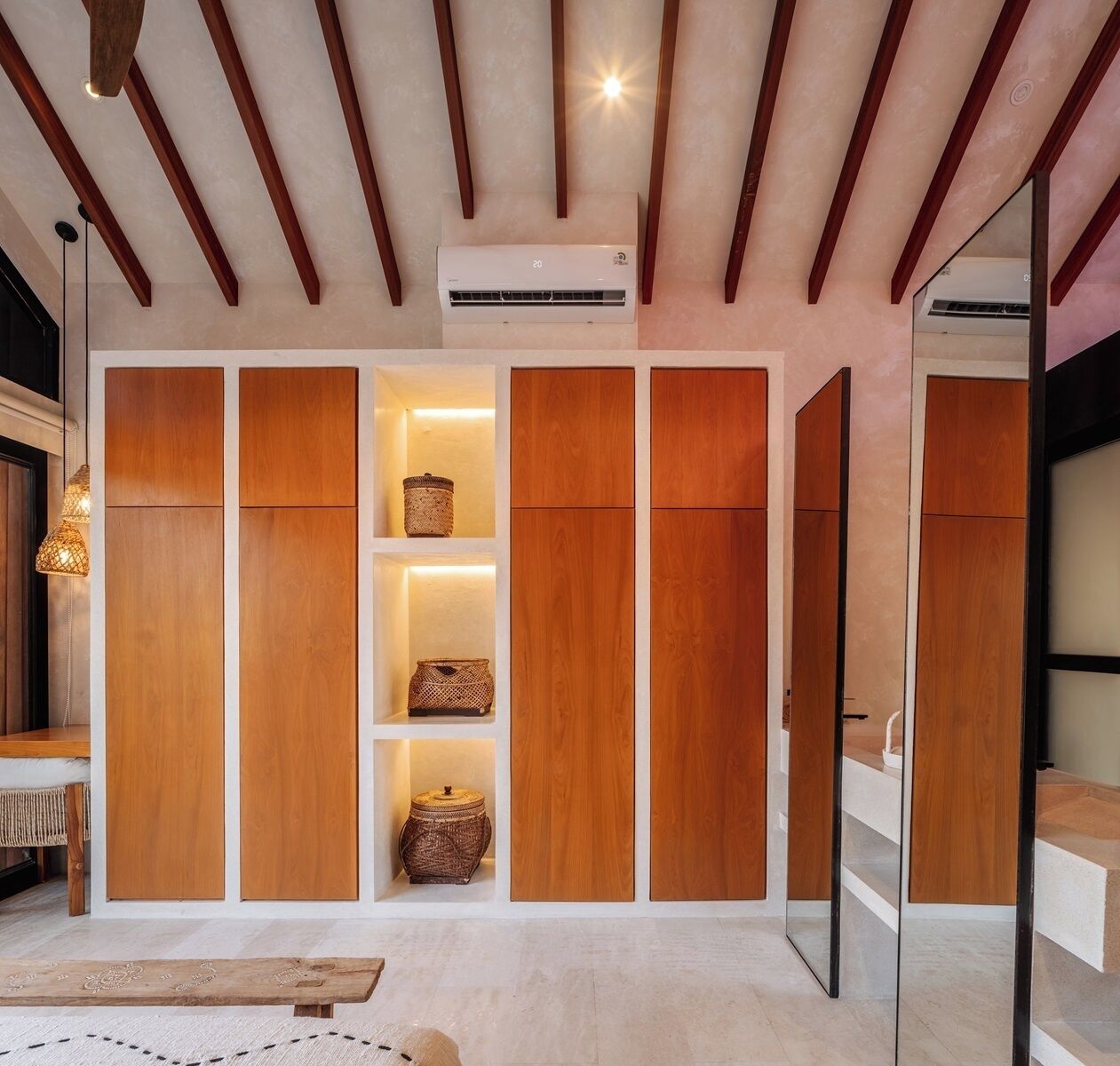 Secretária, Wi-fi grátis 