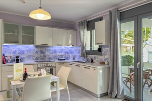 Apartamento conforto, 1 cama Queen e sofá-cama, cozinha | Cozinha privada
