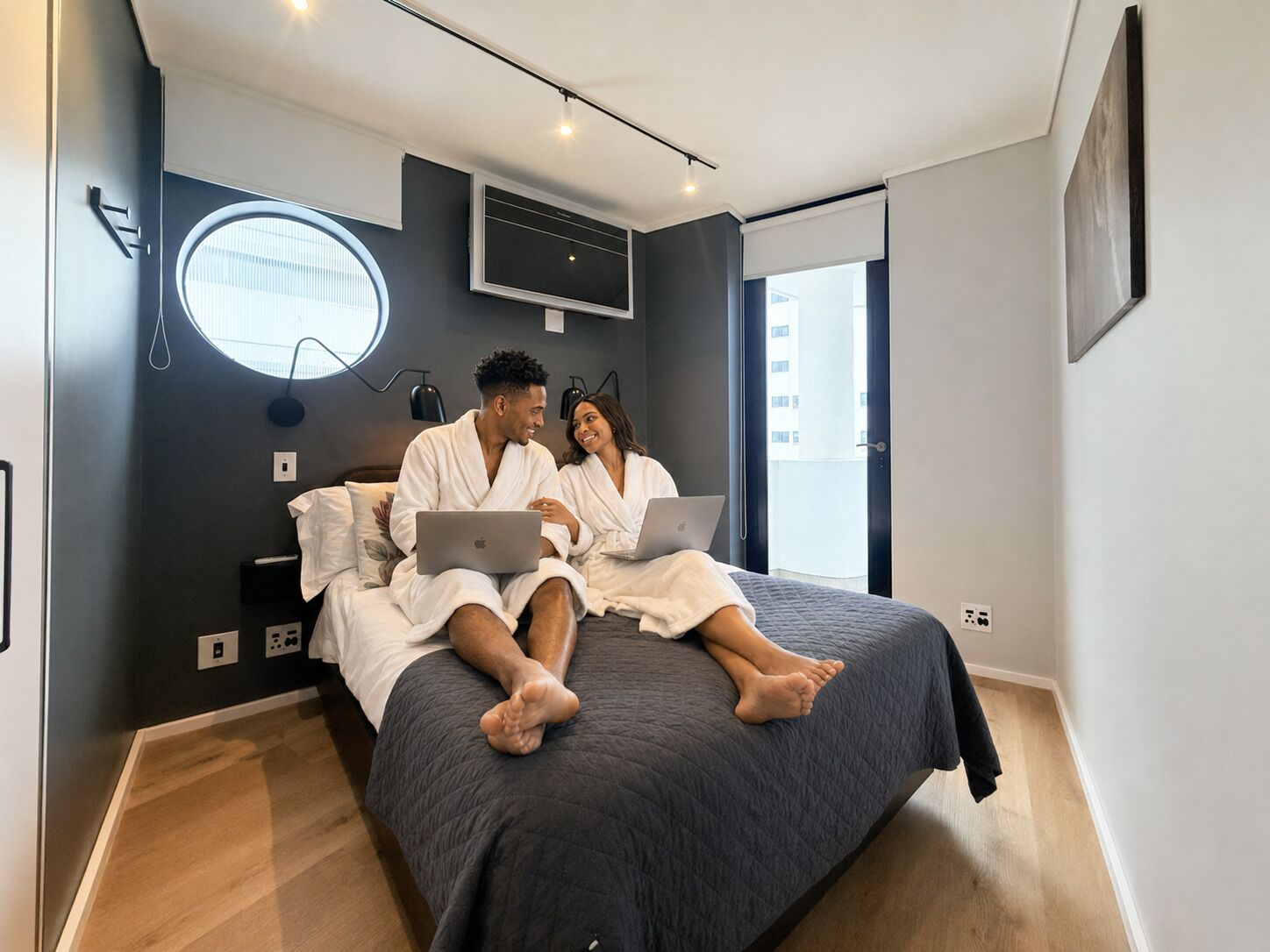 Apartment 201 | Roupa de alta qualidade, minibar, cofre com capacidade para portátil 