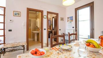 Villa Familiar, 1 quarto, 2 casas de banho (Casa Pascoli with Veranda Dining near) | Restaurantes