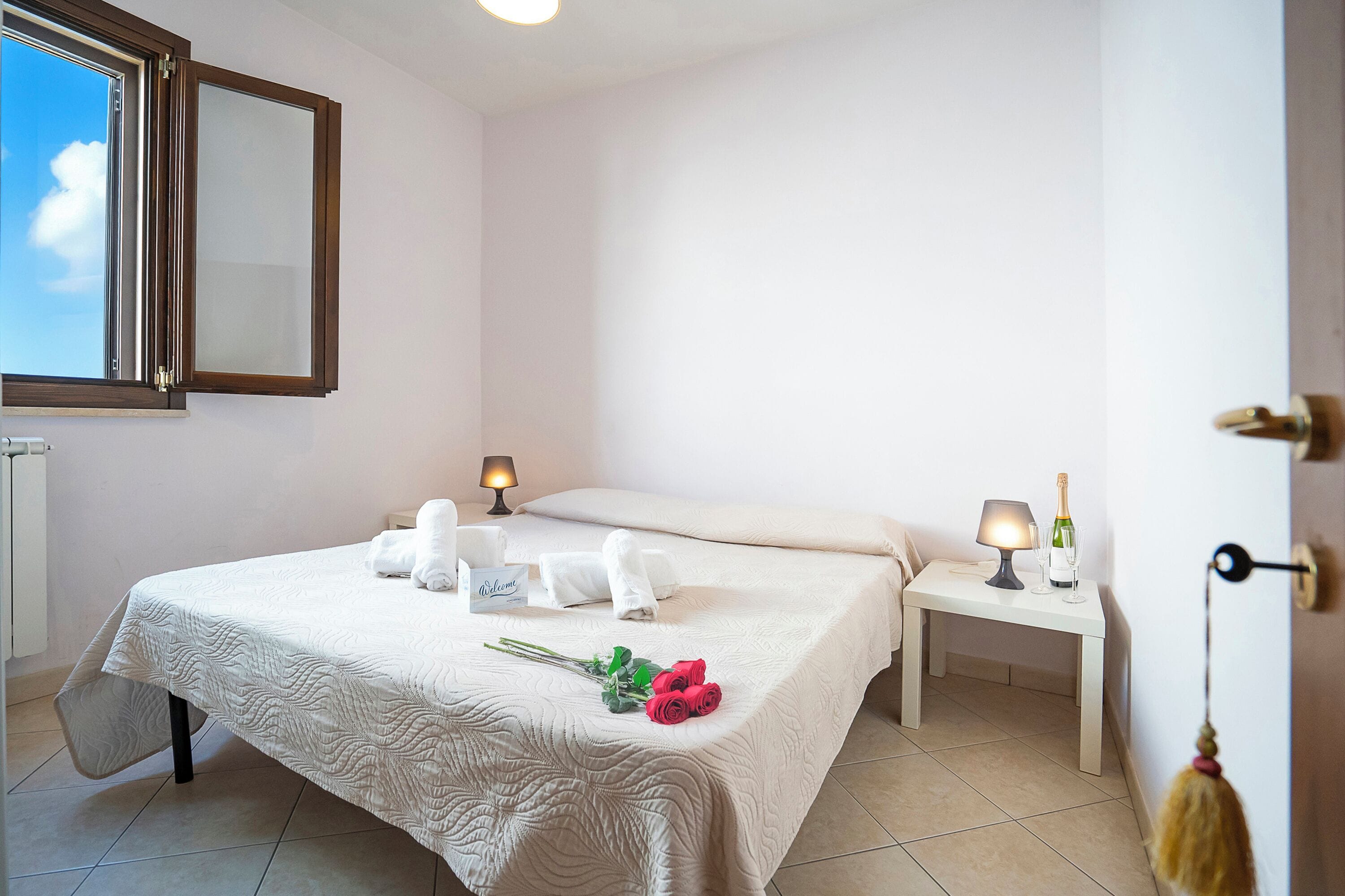 Villa Familiar, vários quartos, 2 casas de banho (Casa Pascoli Near Sandy Beach) | 1 quarto, roupa de cama fornecida 