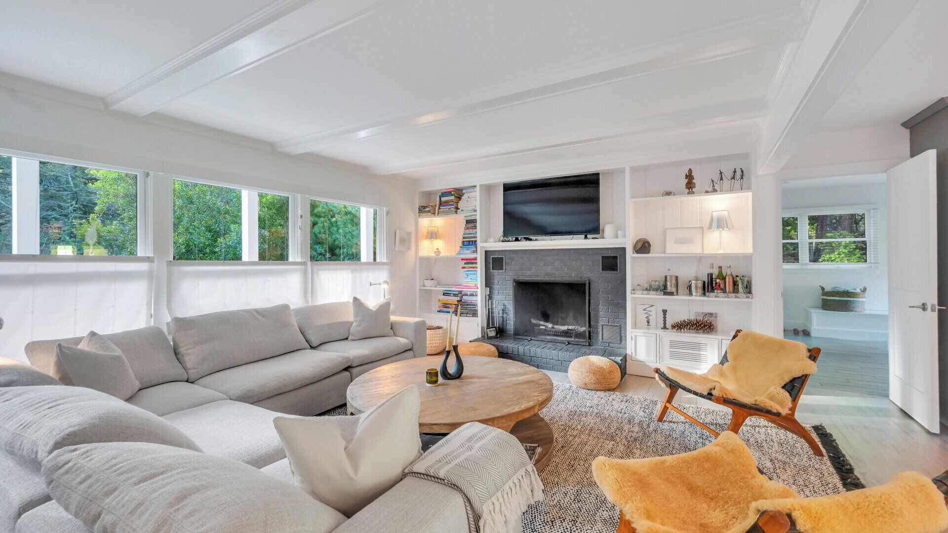 Stunning Contemporary Sag Harbor Estate, Minutes To Sag Harbor Village,... - The Hamptons, NY