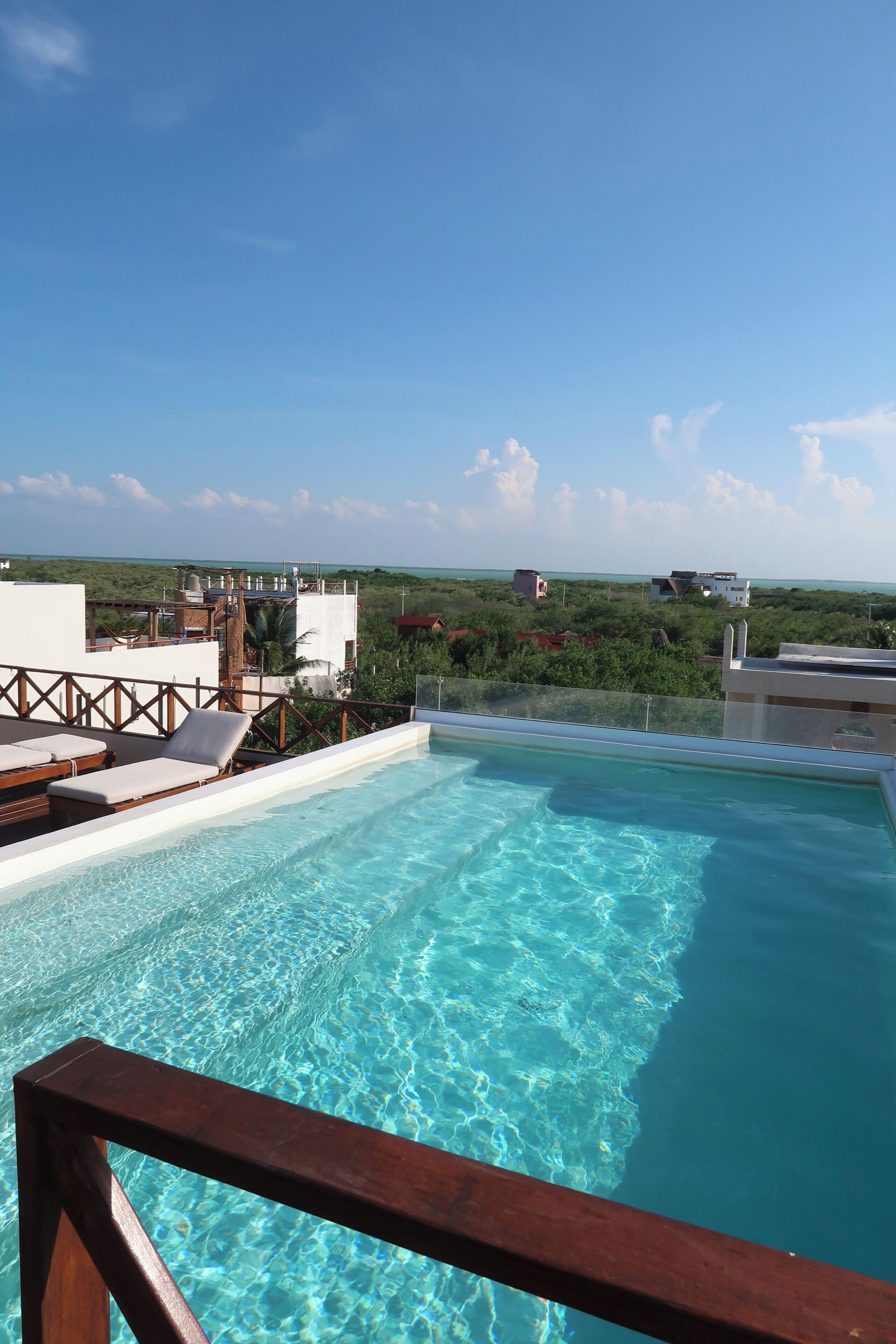 Piscina exterior, da(s) 8:30 à(s) 20:00, espreguiçadeiras 