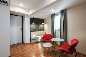 Quarto superluxo | Edredons de pluma, frigobar, cofres nos quartos