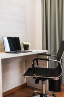 Quarto superluxo | Edredons de pluma, frigobar, cofres nos quartos