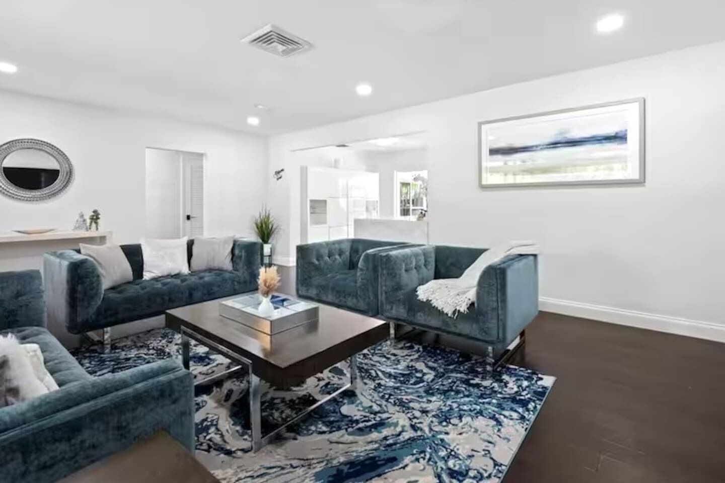 Spacious 4-bedroom Heated Pool House In West Palm Beach - Palm Beach, FL