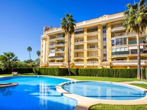 Casa, 3 quartos, terraço | Piscina