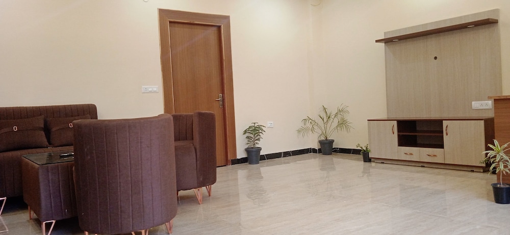 Yogam Homestay Agra - Agra