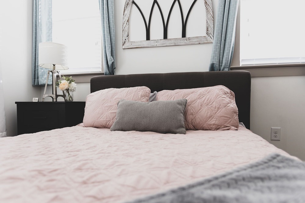 25% Off Aug! Great Location, 3 Miles To Broadway - Nashville | Vrbo