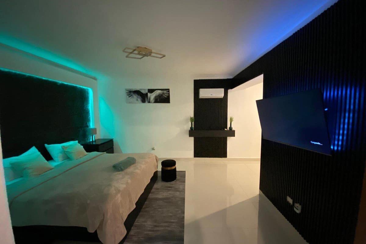 Quarto quádruplo família | Cortinas blackout, ferros/tábuas de passar roupa, Wi-Fi de cortesia