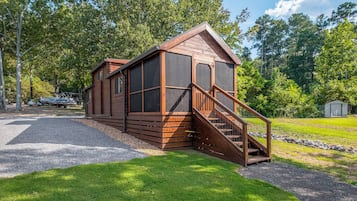 Cabana de Madeira Superior, não fumadores, vista para o lago | Wi-fi grátis, roupa de cama fornecida