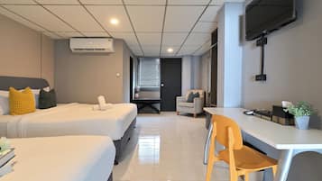 Family Room | 1 quarto, secretária, secretária adequada para computadores portáteis