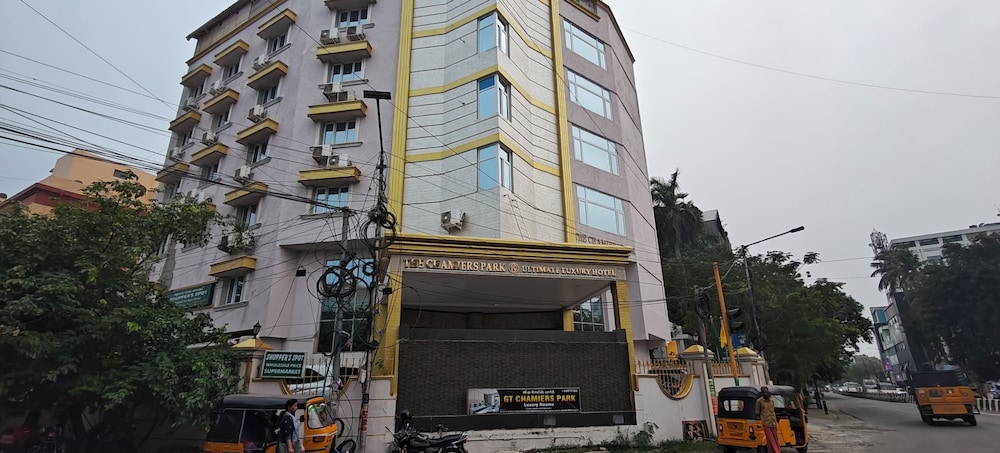 Gt Chamiers Park-nr Apollo Cancer Centre - Chennai