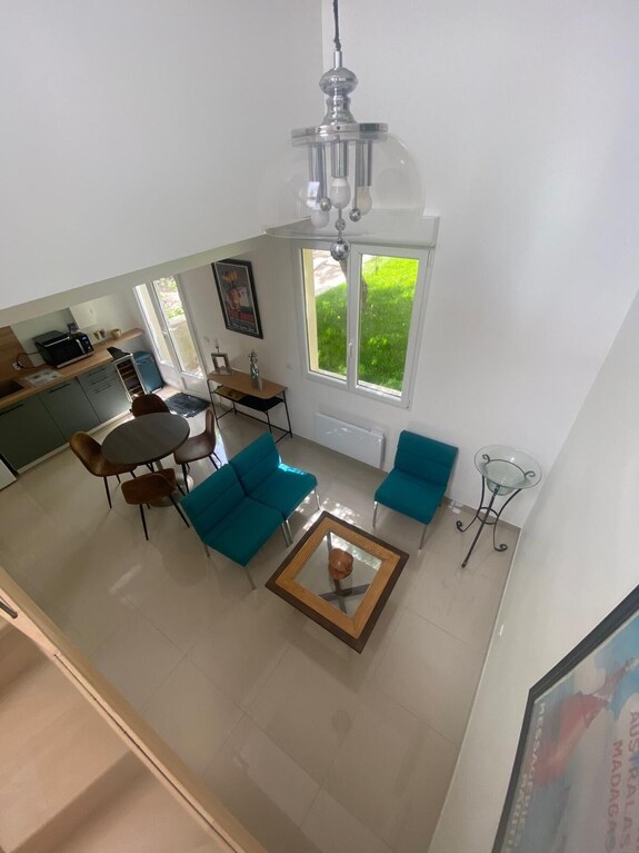 Le Laurier Blanc Is 10 Minutes From Parc Caillebotte, With Its Terrace For Aperitifs. - Yerres