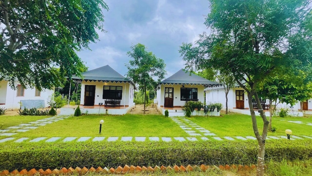 Cattle Inn Resort - Pushkar
