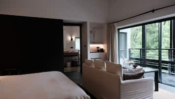 Quarto casal exclusivo, sacada, vista para a montanha | Roupas de cama premium, edredons de pluma