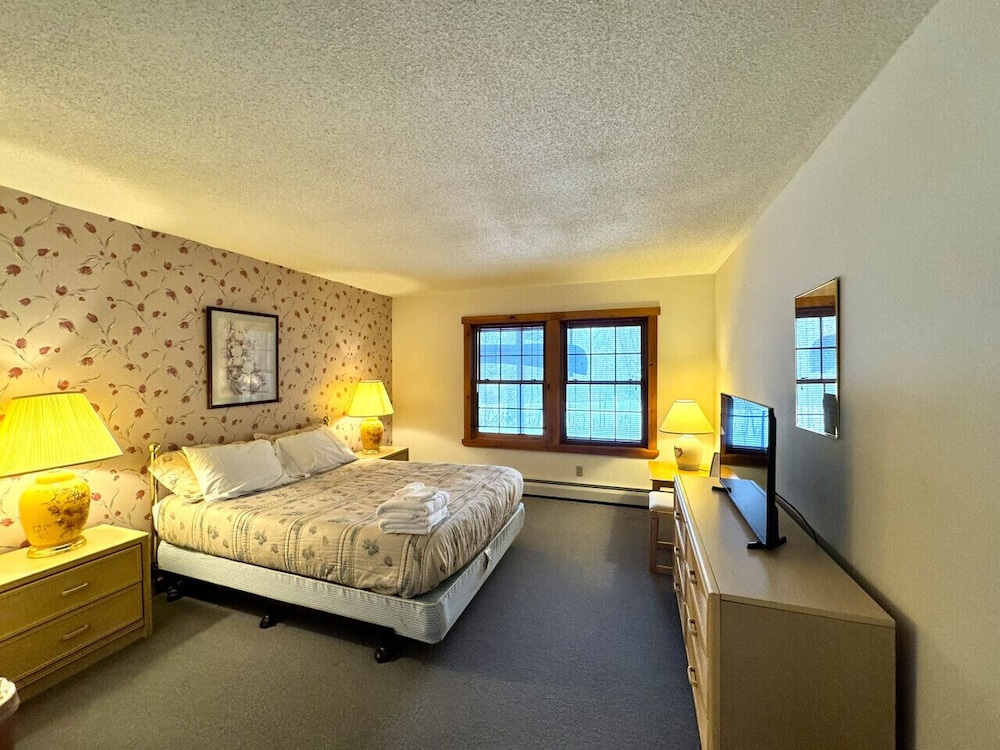Greenspring Townhome at Mount Snow with free shuttle, Amenities - West ...