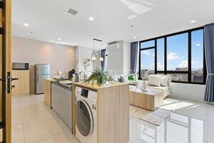 Apartamento, 2 quartos, Vista para a cidade | Cozinha privada