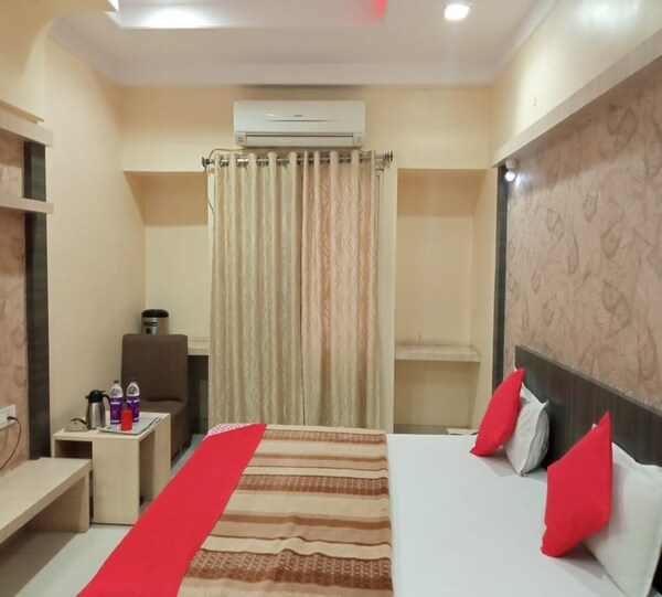 Hotel Shri Krishna - Pachmarhi