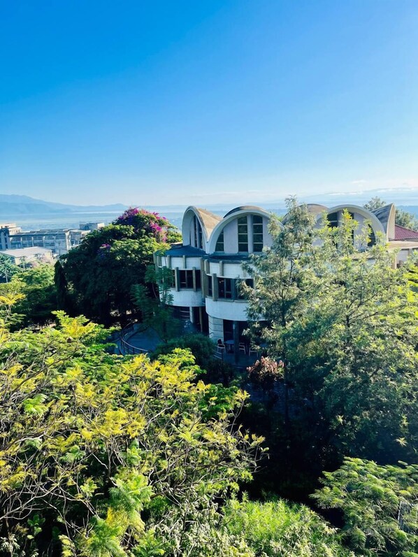 Quarto Duplo Deluxe, varanda, vista para a montanha | Terraço/pátio interior