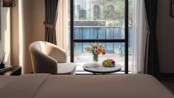 Suite-Estúdio Cidade | Roupa de alta qualidade, minibar, cofre no quarto, secretária