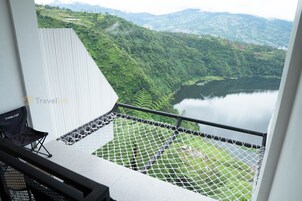 Quarto casal, sacada, vista para o vale | Terraço/pátio