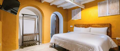 Quarto Deluxe, 1 cama king-size | Wi-fi grátis, roupa de cama fornecida