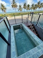 4 piscinas externas
