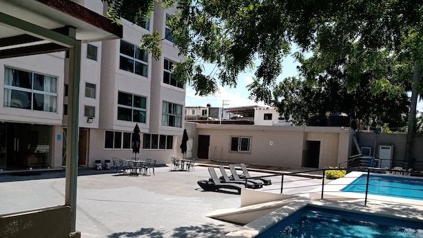 Quarto Básico, varanda, vista para a lagoa | Terraço/pátio interior