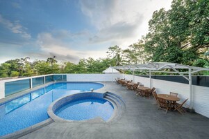 Piscina externa