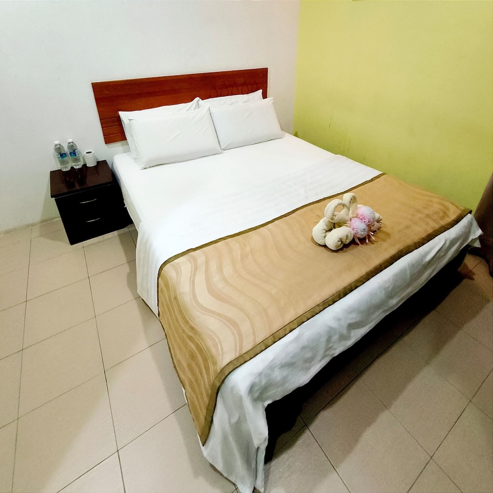 Oyo 91110 Rainfield Inn - Putatan