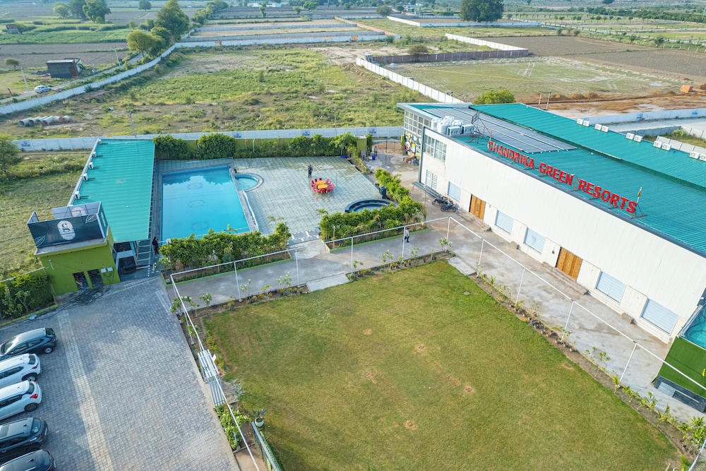 Chandrika Green Resorts Near Prem Mandir - Vrindavan