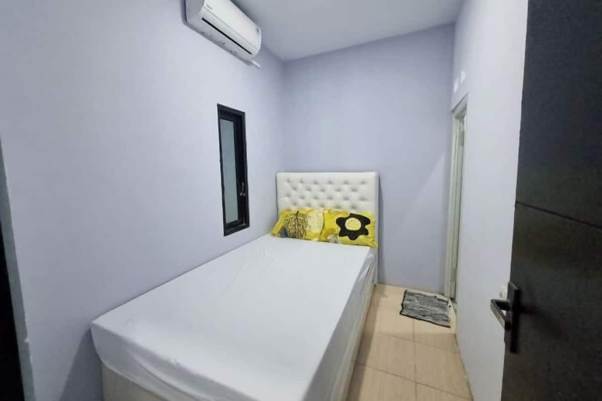Escrivaninha, Wi-Fi de cortesia, roupa de cama
