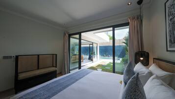 4 quartos, cofres nos quartos, escrivaninha