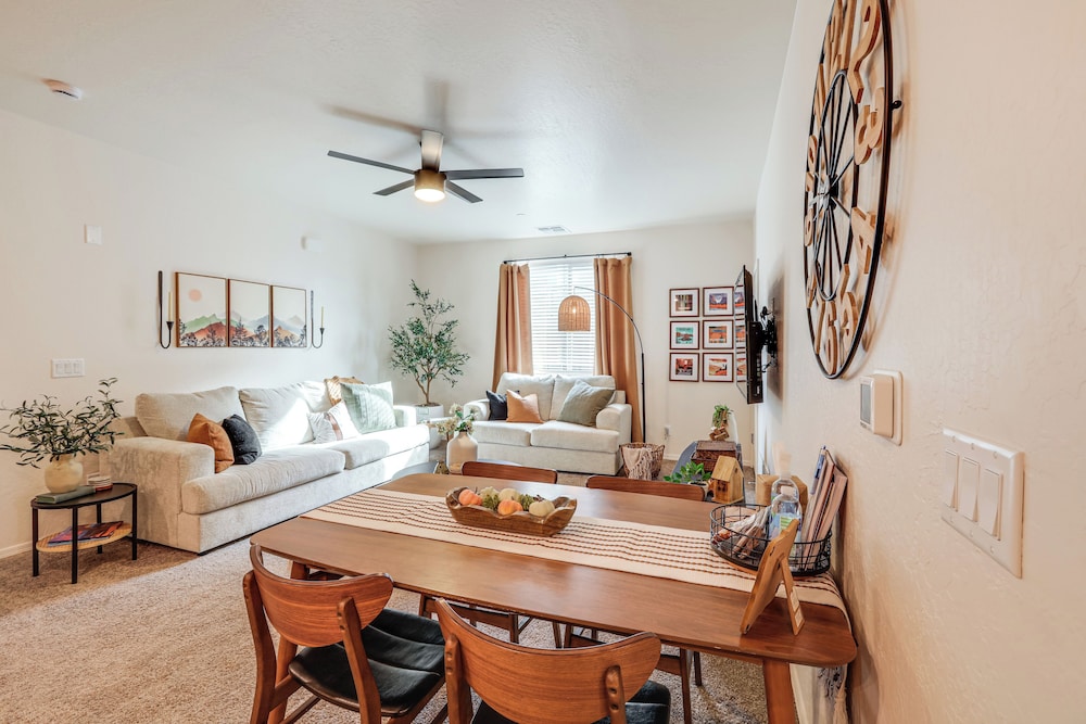 1 Mi To Dtwn Flagstaff: Condo W/ 2 Balconies! - Northern Arizona University, Flagstaff